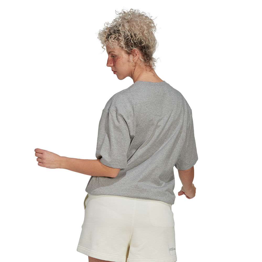 REMERA ADIDAS OVERSIZED