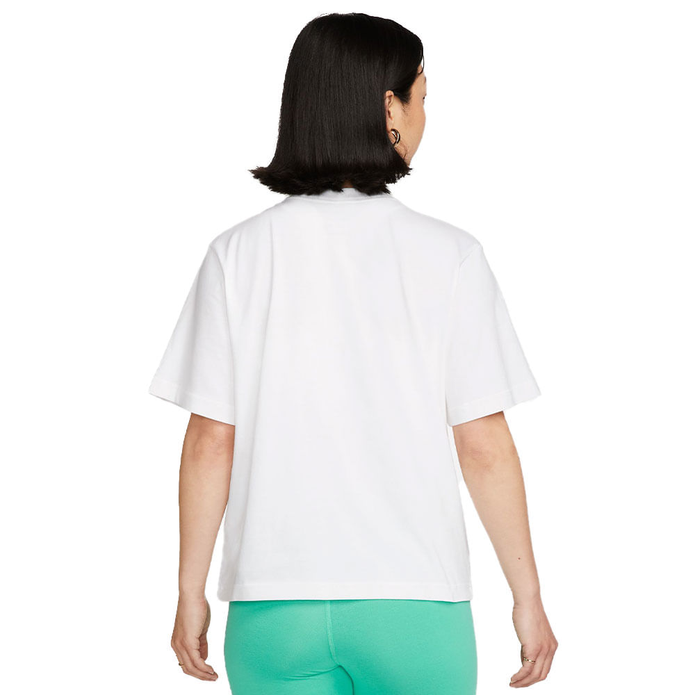 REMERA NIKE BOXY DE MUJER