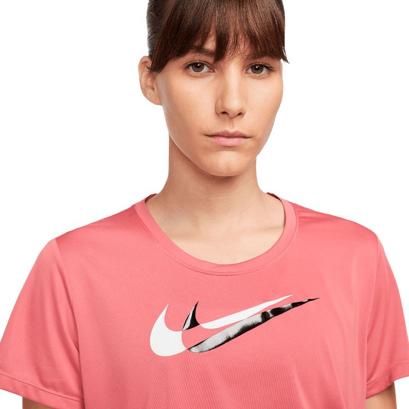 REMERA NIKE RUN